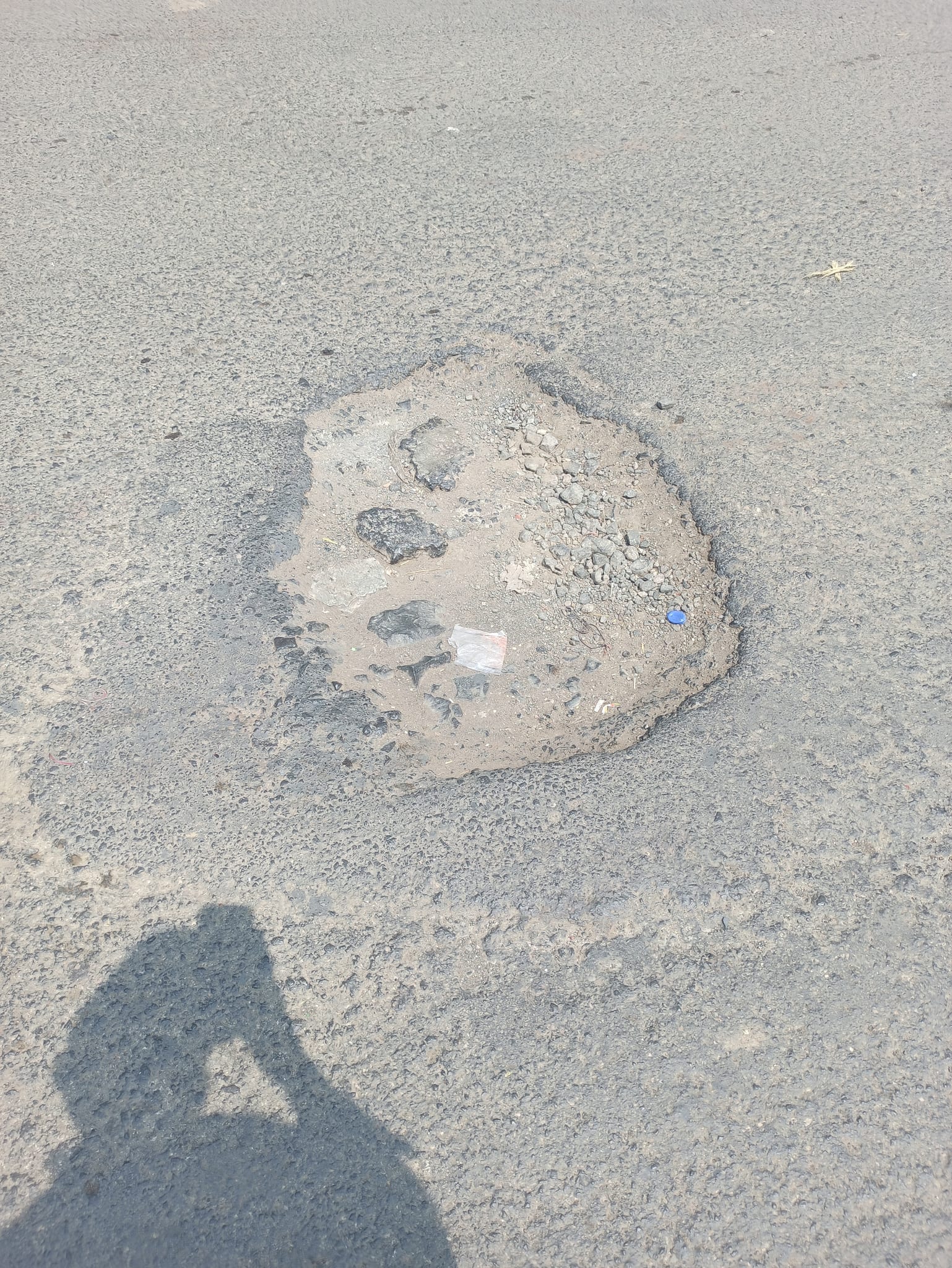 Indian Potholes - Report & Track Road Issues